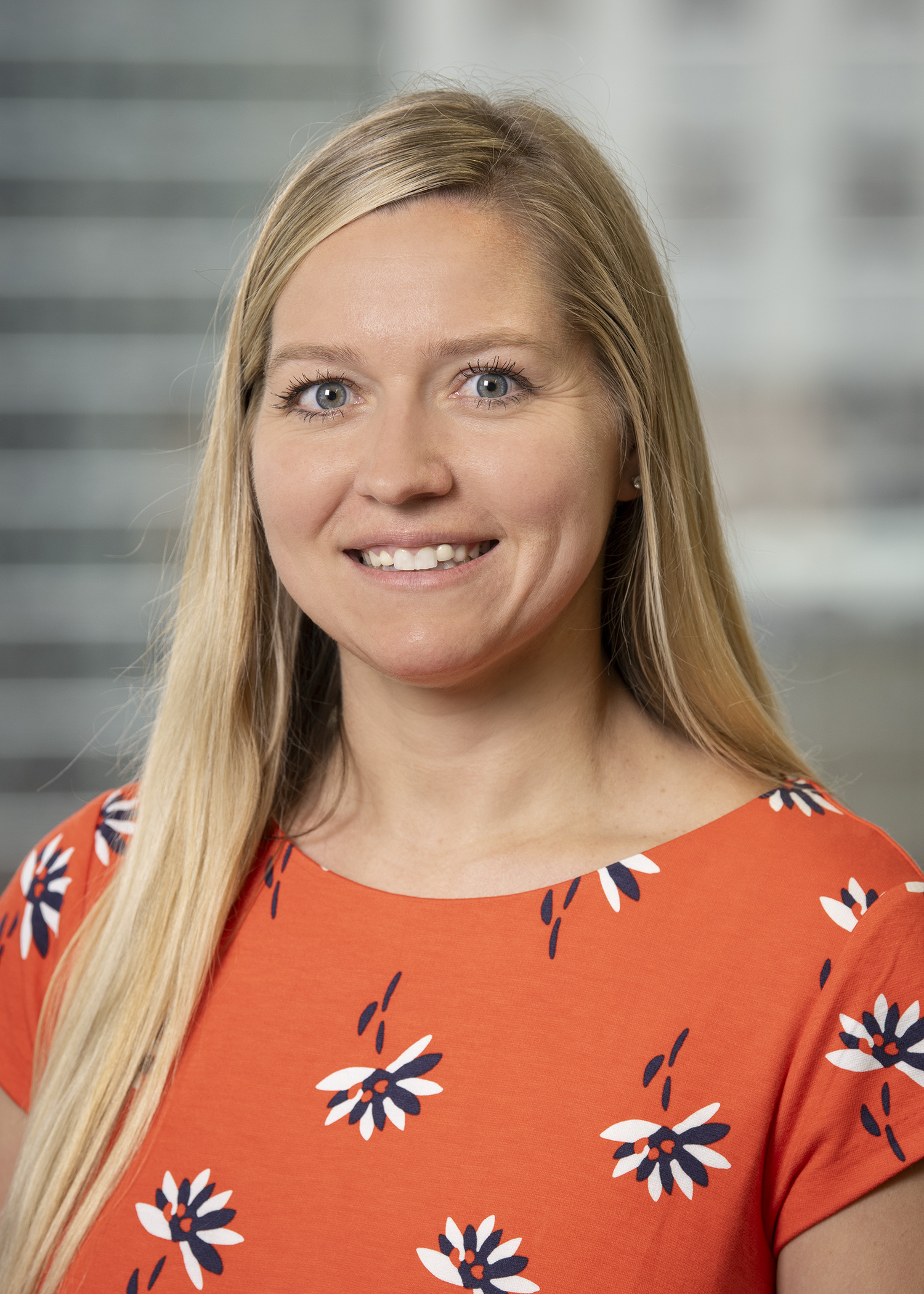 Heather Morris Cheveux Courts Glee Heather Morris Engaged, Engagement: